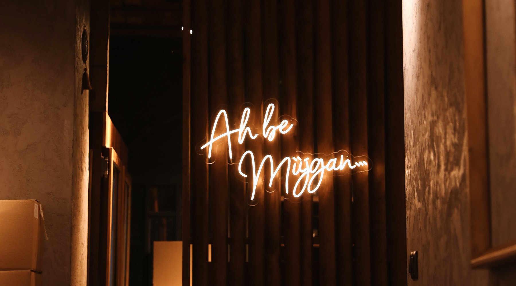 How to Customize Your Customised Neon Sign for Your Home Office